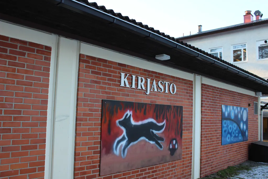 Toukokuu on kirjastossa runouden ja tarinoiden kuukausi - Ruovesi-lehti