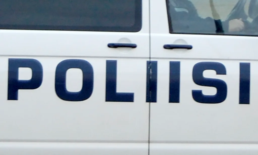 Poliisin lupapalvelut lomailevat kesällä - Ruovesi