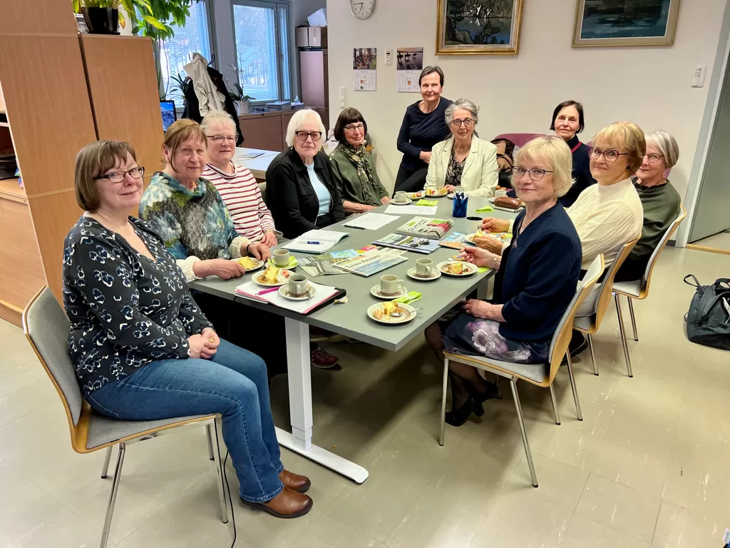 Soroptimistit tutustuivat paikallislehteen - Ruovesi