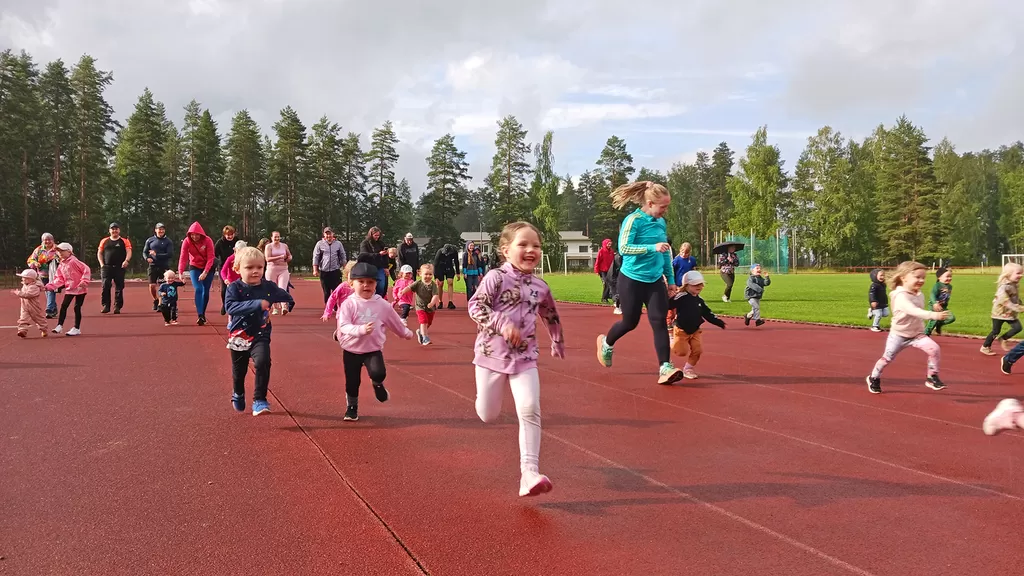 Lasten ja nuorten yleisurheilun viikkokisatuloksia - Ruovesi