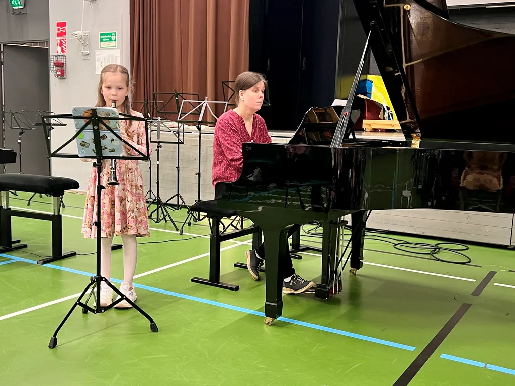 Onnistumisen iloa ja tunnustusta musiikkiopinnoista – Merikanto-opiston ...